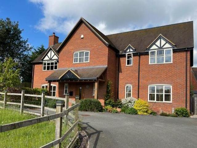 5 Bedroom Detached House For Sale In Market Drayton, Shropshire