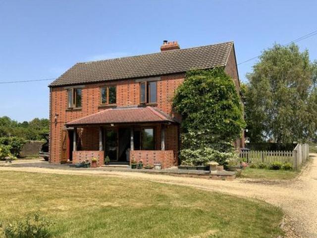 5 Bedroom Detached House For Sale In Market Lavington, Wiltshire