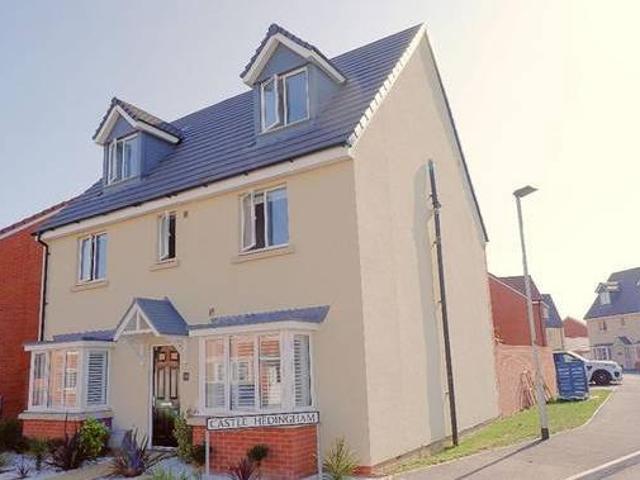 5 bedroom detached house for sale in Mascroft Road Paxcroft Mead Trowbridge Wiltshire BA14 6GD