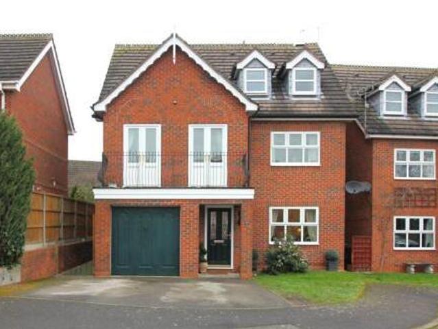 5 Bedroom Detached House For Sale In Melbourne