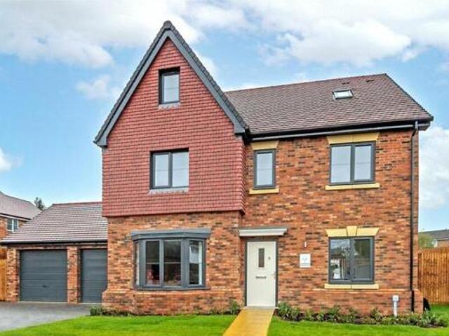 5 Bedroom Detached House For Sale In Meppershall, Shefford