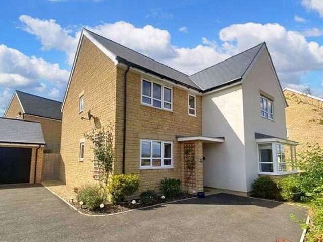 5 bedroom detached house for sale in Merryweather Close Bishops Cleeve GL52