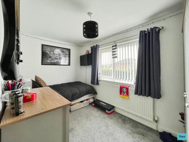 5 bedroom detached house for sale in Middlehey Avenue, Prescot, L34