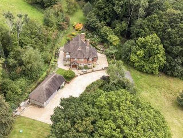5 Bedroom Detached House For Sale In Midhurst