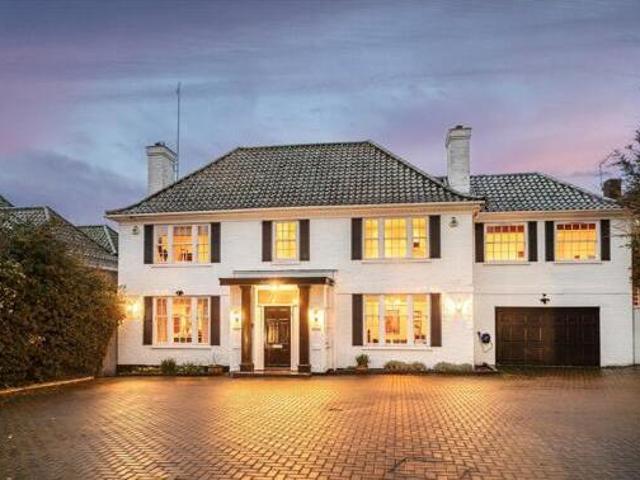 5 Bedroom Detached House For Sale In Mill Hill