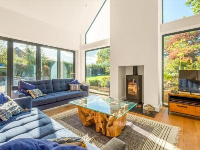 5 bedroom detached house for sale in Mill Lane, Hildenborough, Tonbridge, Kent, TN11