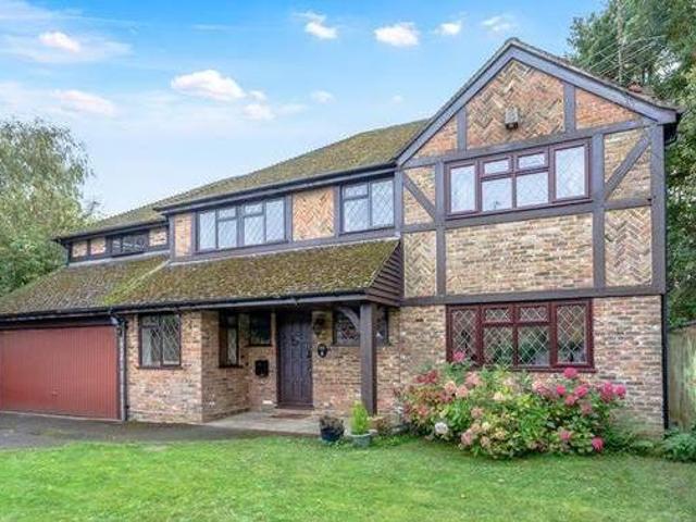 5 bedroom detached house for sale in Millais Court Horsham West Sussex RH13 6SJ RH13