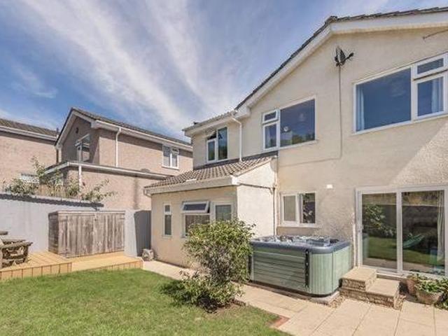 5 bedroom detached house for sale in Milton Hill Worlebury IMMACULATE FAMILY HOME BS22