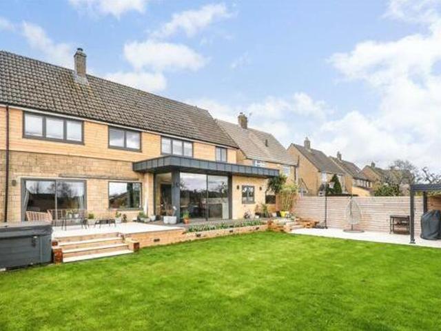 5 Bedroom Detached House For Sale In Minchinhampton
