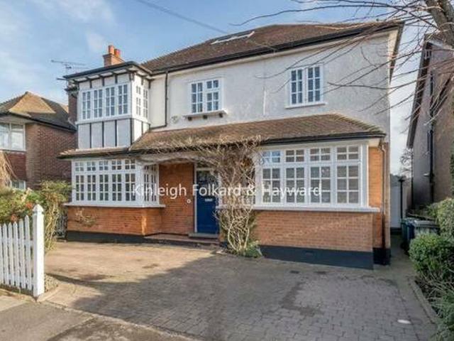 5 bedroom detached house for sale in Myddelton Park Whetstone N20