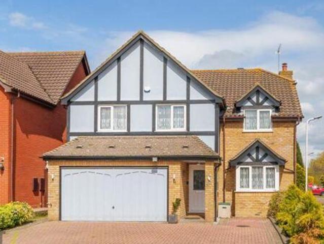5 Bedroom Detached House For Sale In Noak Hill