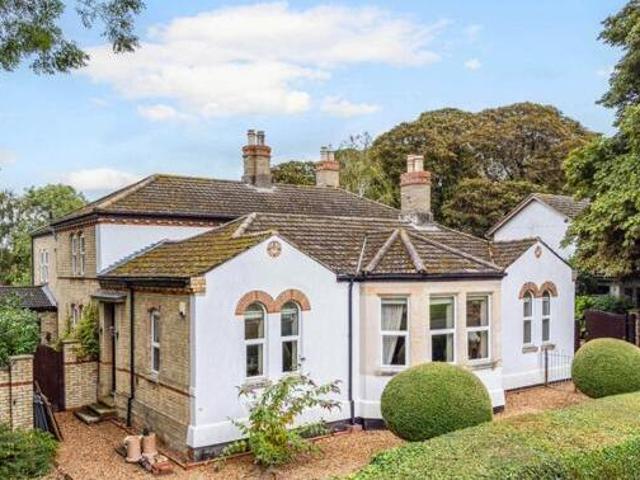 5 Bedroom Detached House For Sale In Norman Cross, Peterborough