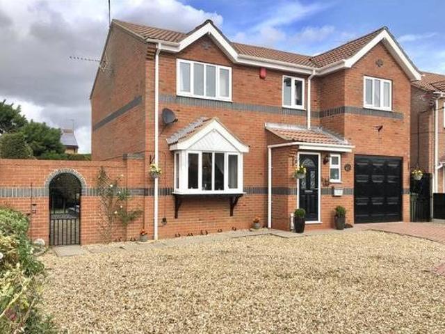 5 bedroom detached house for sale in North Kelsey Road Caistor Market Rasen LN7