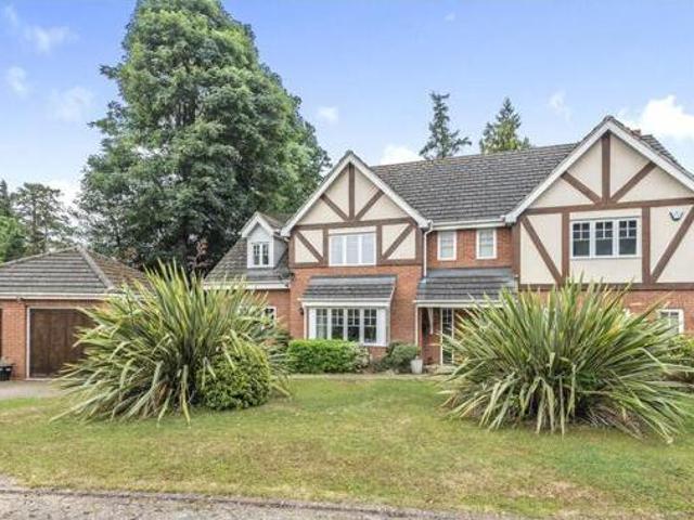 5 Bedroom Detached House For Sale In Northampton, Northamptonshire