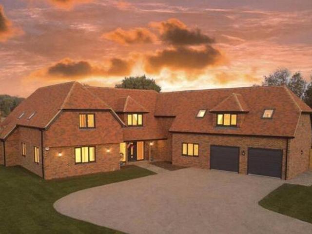 5 Bedroom Detached House For Sale In Northill
