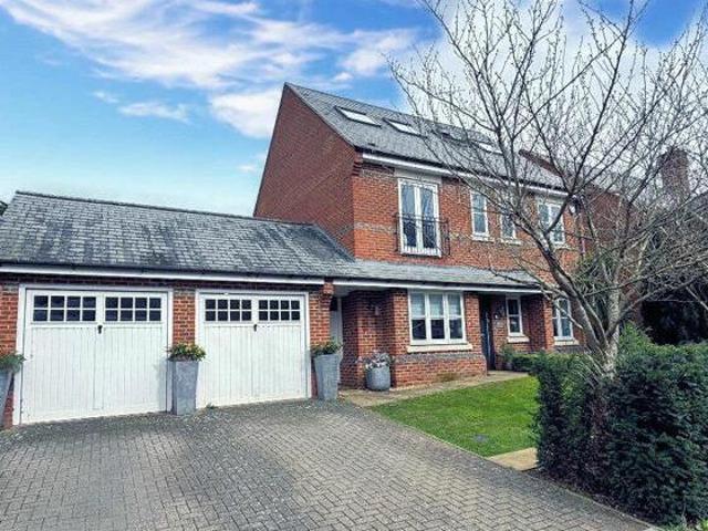 5 Bedroom Detached House For Sale In Napsbury Park