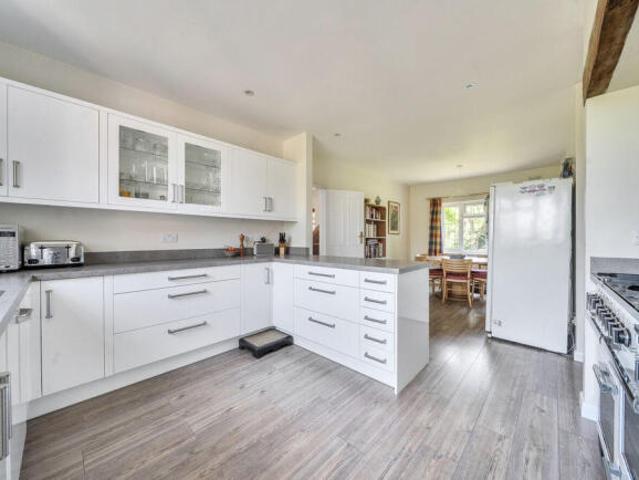 5 bedroom detached house for sale in New House Lane, Headcorn, TN27