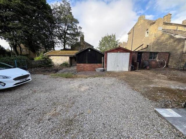 5 bedroom detached house for sale in New Houses, Back Lyon Street, Queensbury, BD13