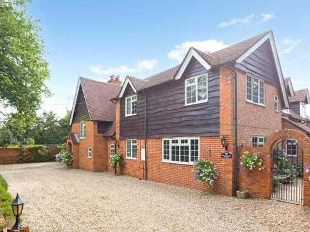 5 Bedroom Detached House For Sale In Newbury, Hampshire