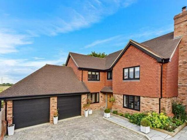 5 Bedroom Detached House For Sale In Newington, Sittingbourne