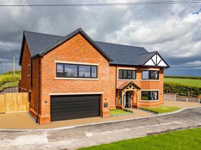 5 Bedroom Detached House For Sale In Newton