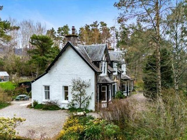 5 Bedroom Detached House For Sale In Newtonmore, Highland