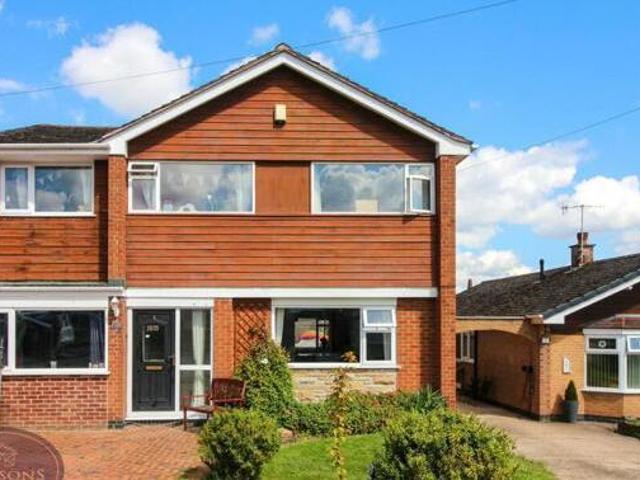5 Bedroom Detached House For Sale In Newthorpe, Nottingham