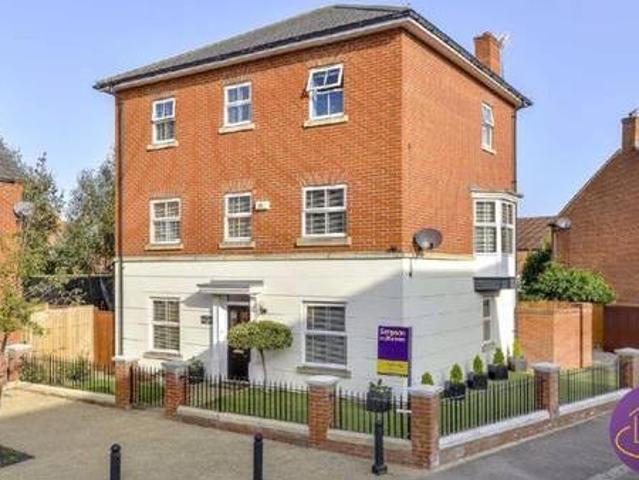 5 bedroom detached house for sale in Nine Arches Way Thrapston Northamptonshire NN14