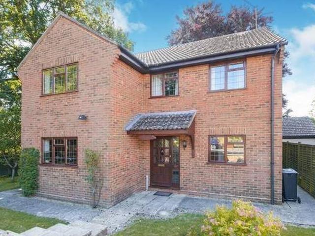 5 bedroom detached house for sale in Southway Drive Yeovil BA21