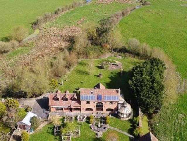 5 Bedroom Detached House For Sale In South Common, East Brent