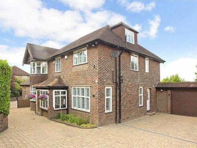 5 Bedroom Detached House For Sale In South Croydon