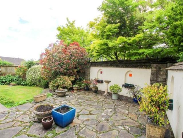 5 bedroom detached house for sale in South Rise, Llanishen, Cardiff. CF14