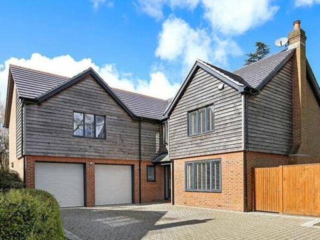 5 Bedroom Detached House For Sale In Southampton, Hampshire