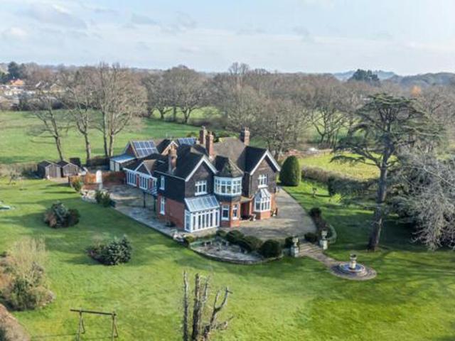 5 Bedroom Detached House For Sale In Southampton, Hampshire