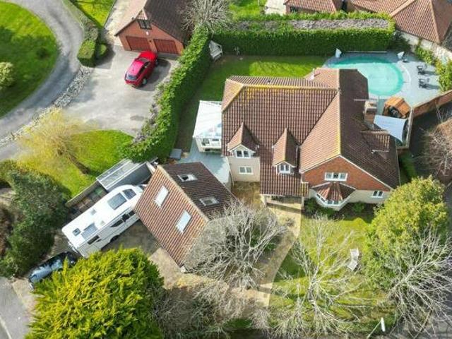 5 Bedroom Detached House For Sale In Southampton, Hampshire