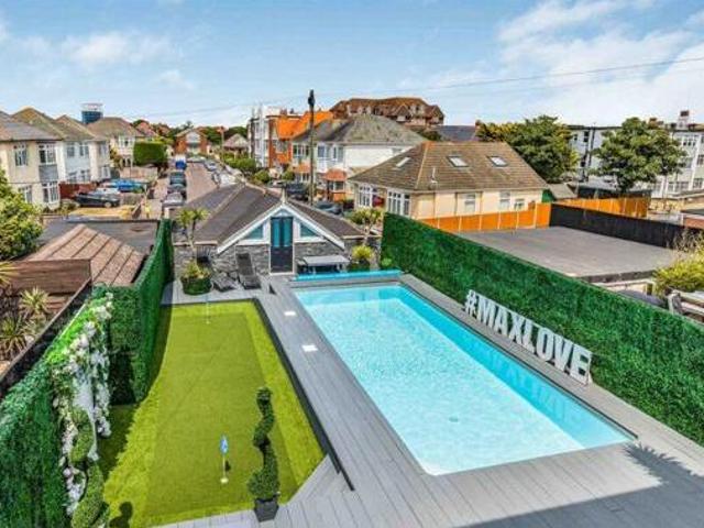 5 Bedroom Detached House For Sale In Southbourne