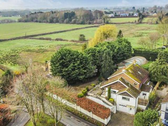 5 Bedroom Detached House For Sale In Southmoor