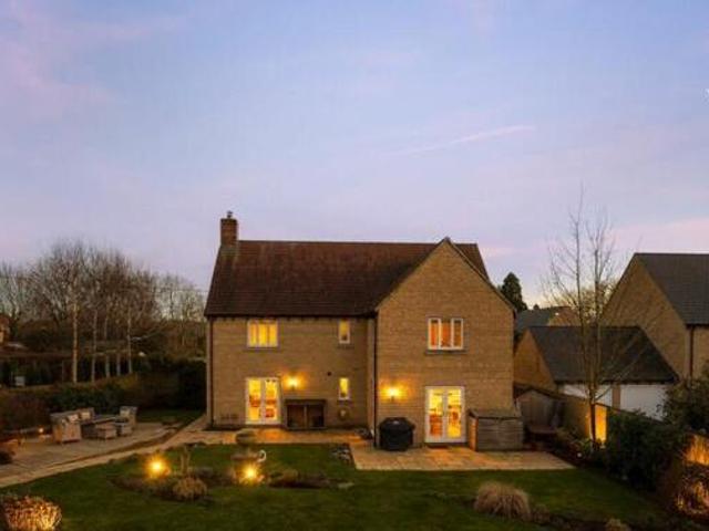 5 Bedroom Detached House For Sale In Southmoor