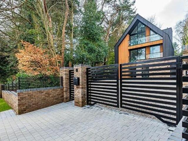 5 Bedroom Detached House For Sale In Solihull, West Midlands