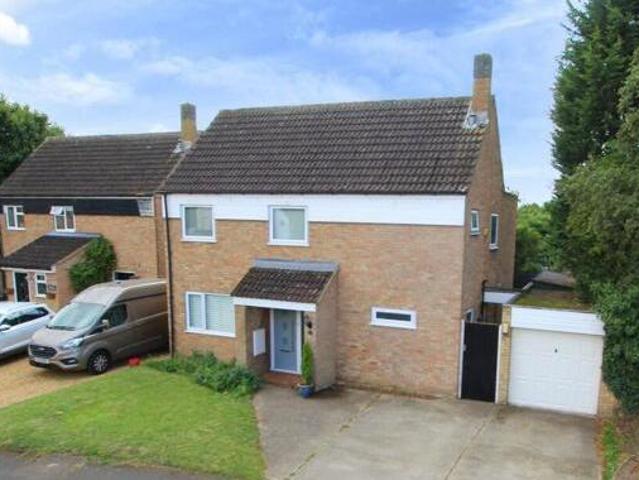5 Bedroom Detached House For Sale In Sandy, Bedfordshire