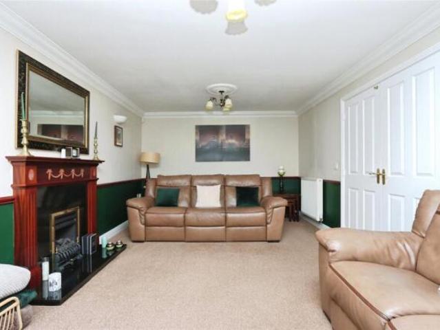 5 bedroom detached house for sale in Sevenairs Fold, Sheffield, South Yorkshire, S20