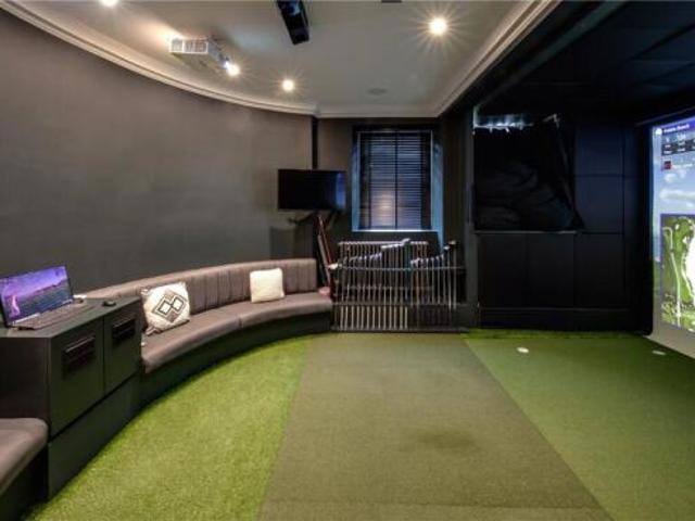5 bedroom detached house for sale in Shurdington Road, Cheltenham, Gloucestershire, GL53