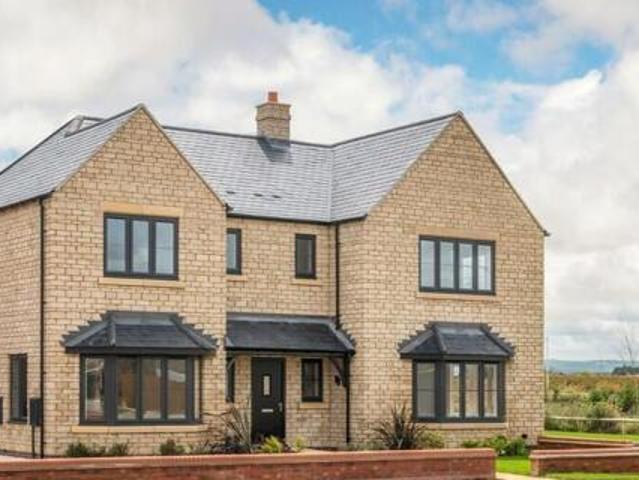 5 Bedroom Detached House For Sale In Shackleton Village