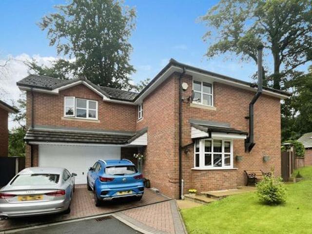 5 Bedroom Detached House For Sale In Shaw