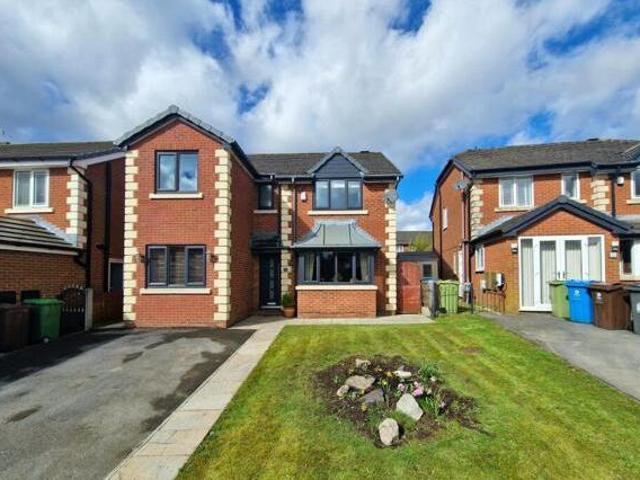 5 Bedroom Detached House For Sale In Shaw