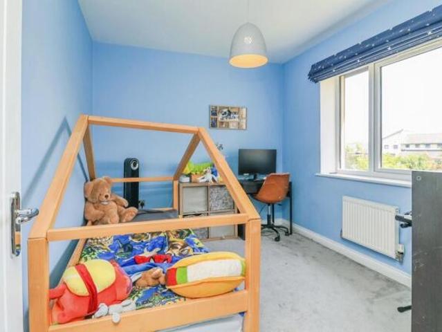 5 bedroom detached house for sale in Shelsley Avenue, Ashland, Milton Keynes, Buckinghamshire, MK6