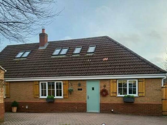 5 bedroom detached house for sale in Shiregate Metheringham Lincoln LN4