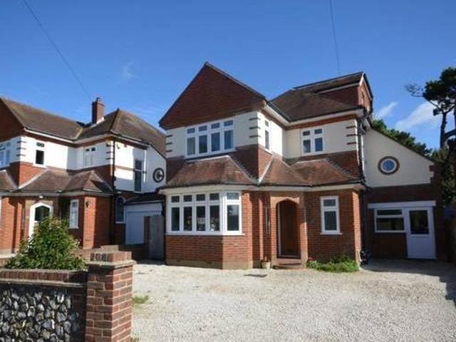 5 bedroom detached house for sale in ShorehambySea BN43