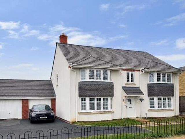 5 Bedroom Detached House For Sale In Shrivenham