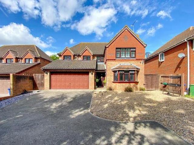 5 Bedroom Detached House For Sale In Sittingbourne